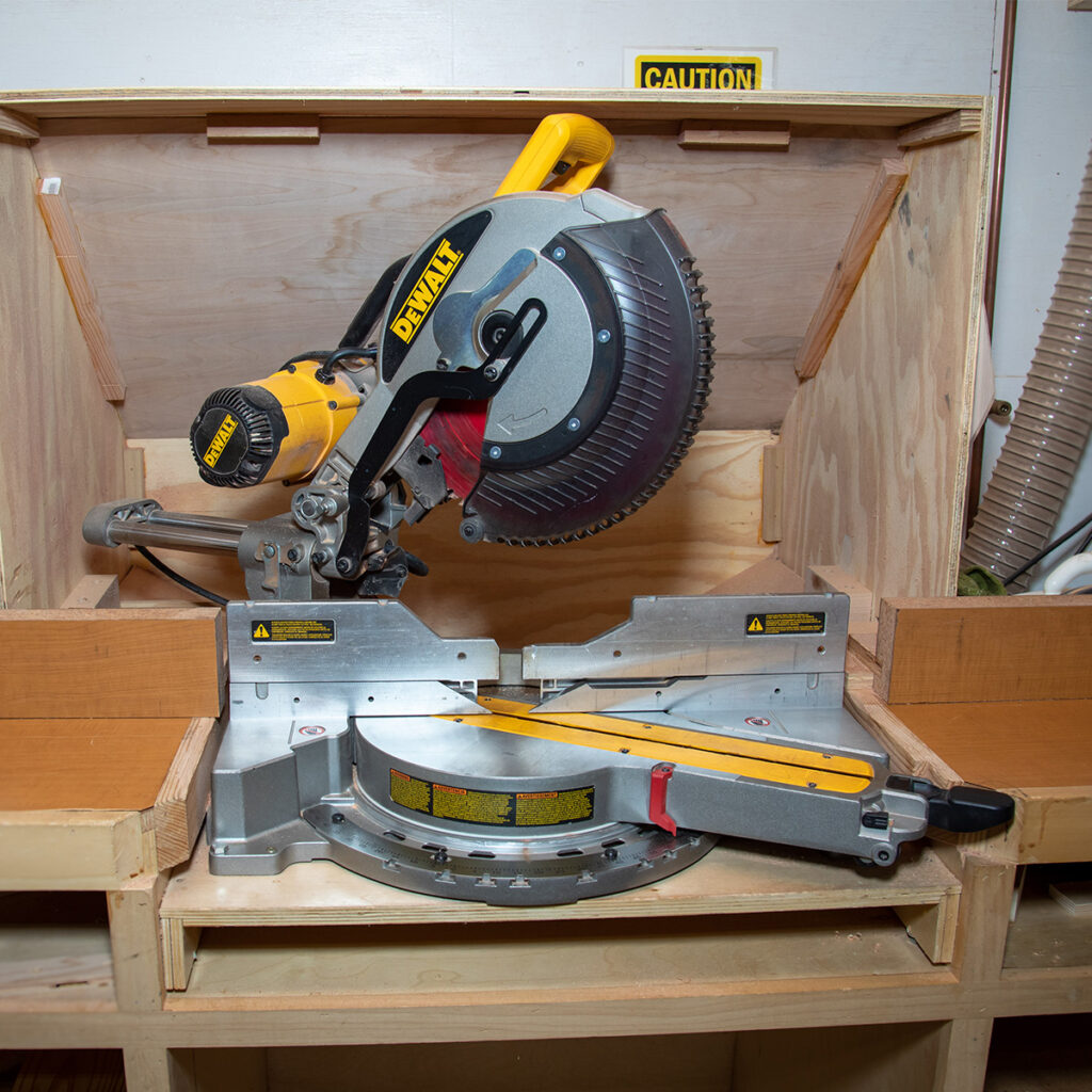 Miter Saw – The MakerBarn